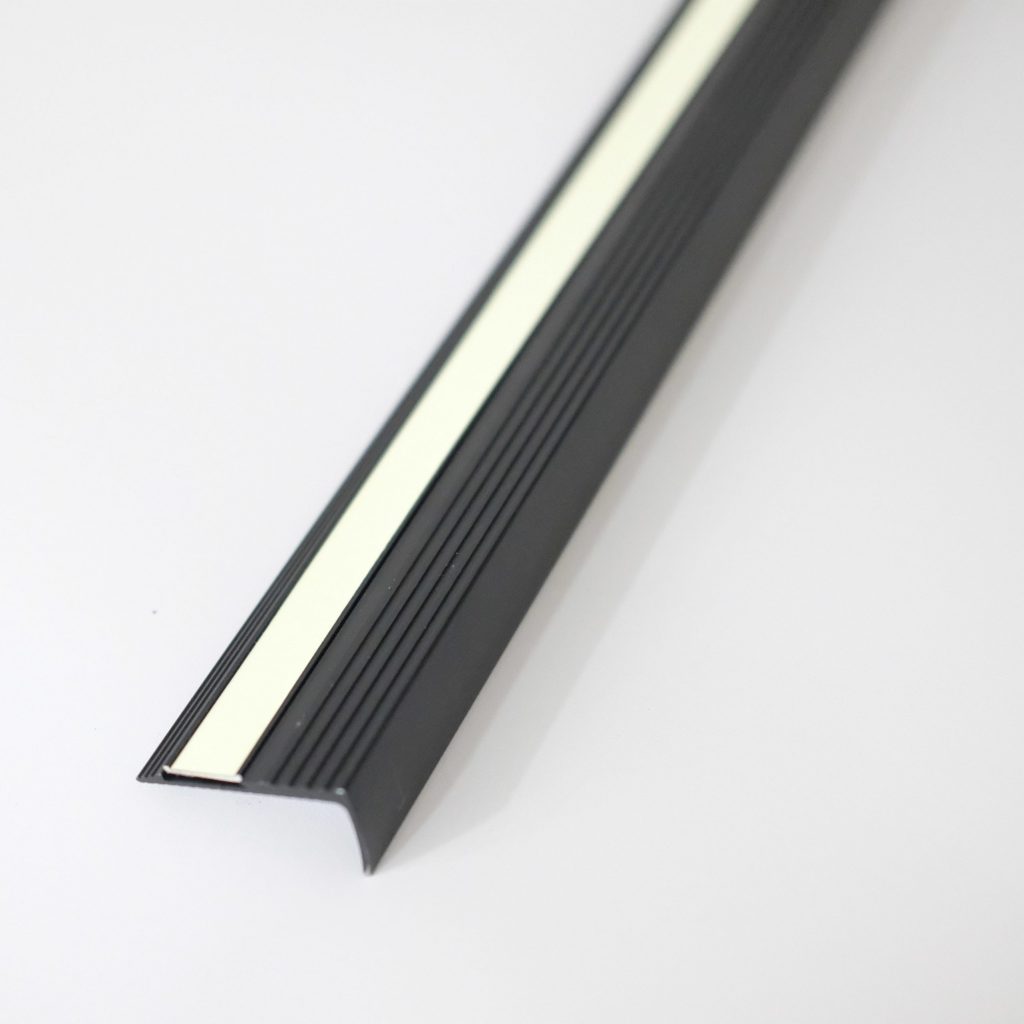 NAKA STAIR NOSING – HI STEP SLIM – 50MM - PT Cipta Fastener Indonesia